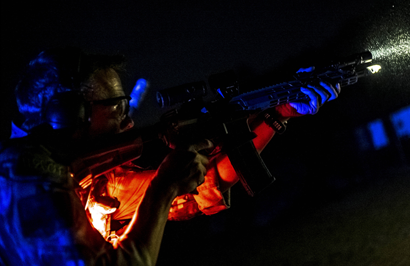 NIGHT SHOOTING 2 GUNS – Targets Creators